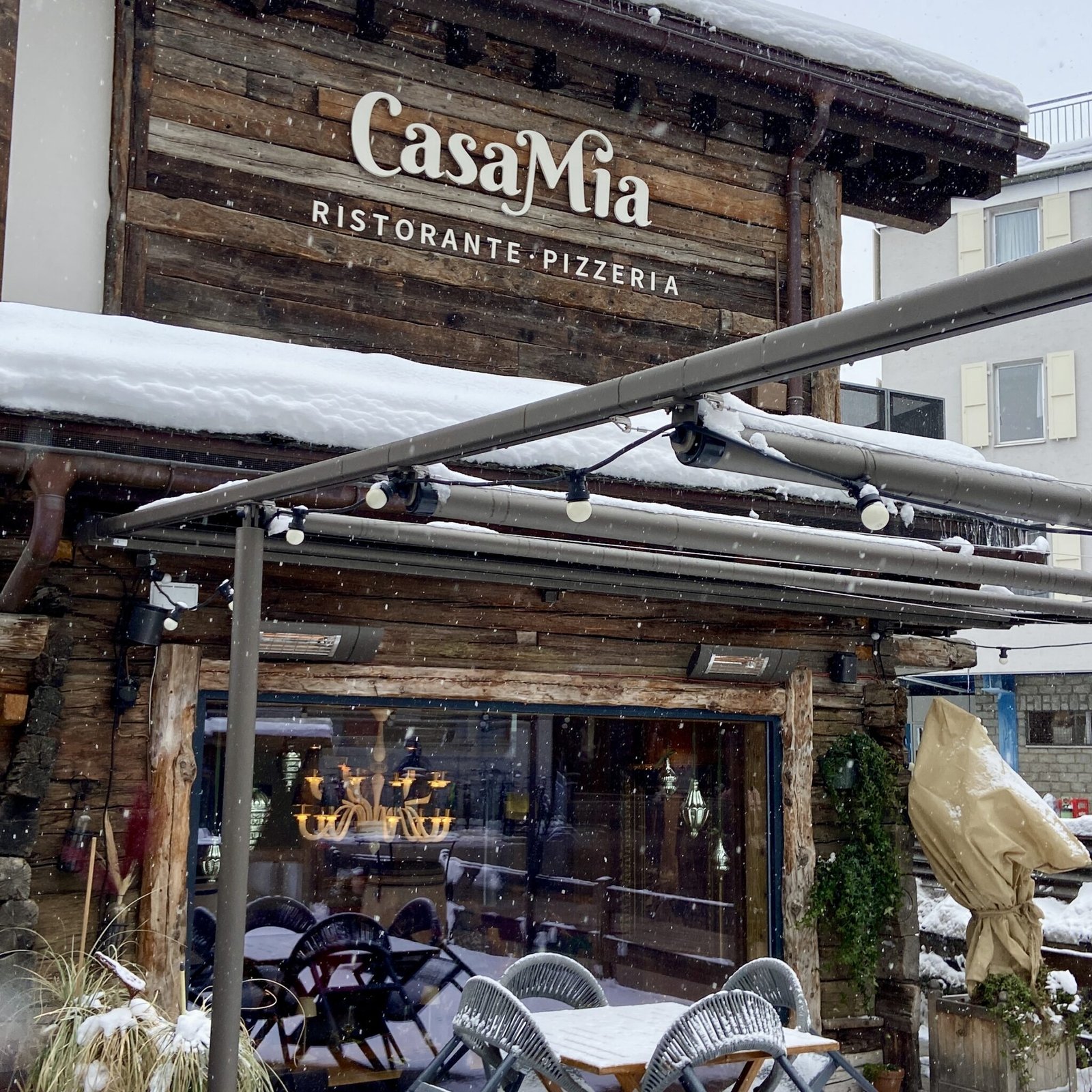 Family-Friendly Dining in Zermatt: CasaMia Ristorante Pizzeria - Lil ...